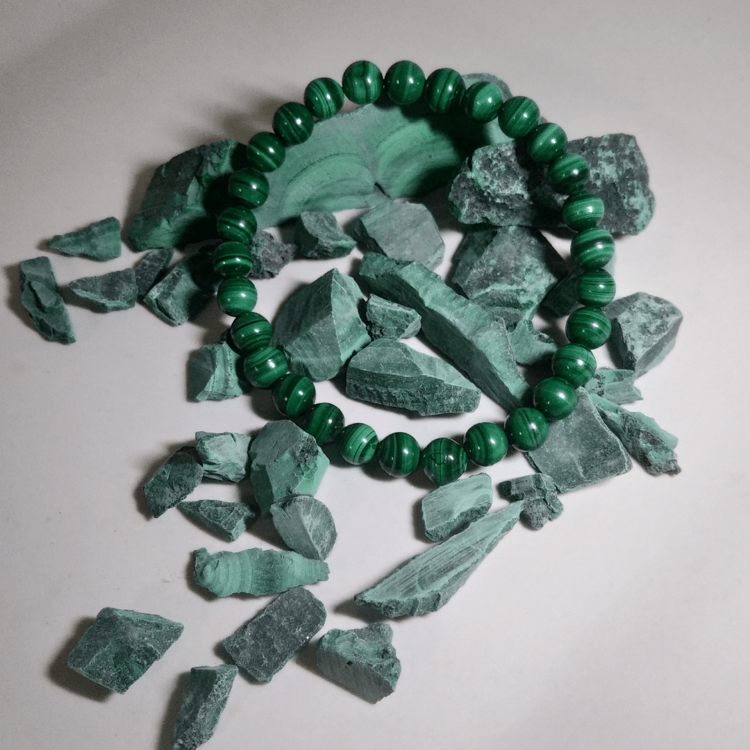 Green Crystals - What Are They And What Do They Do